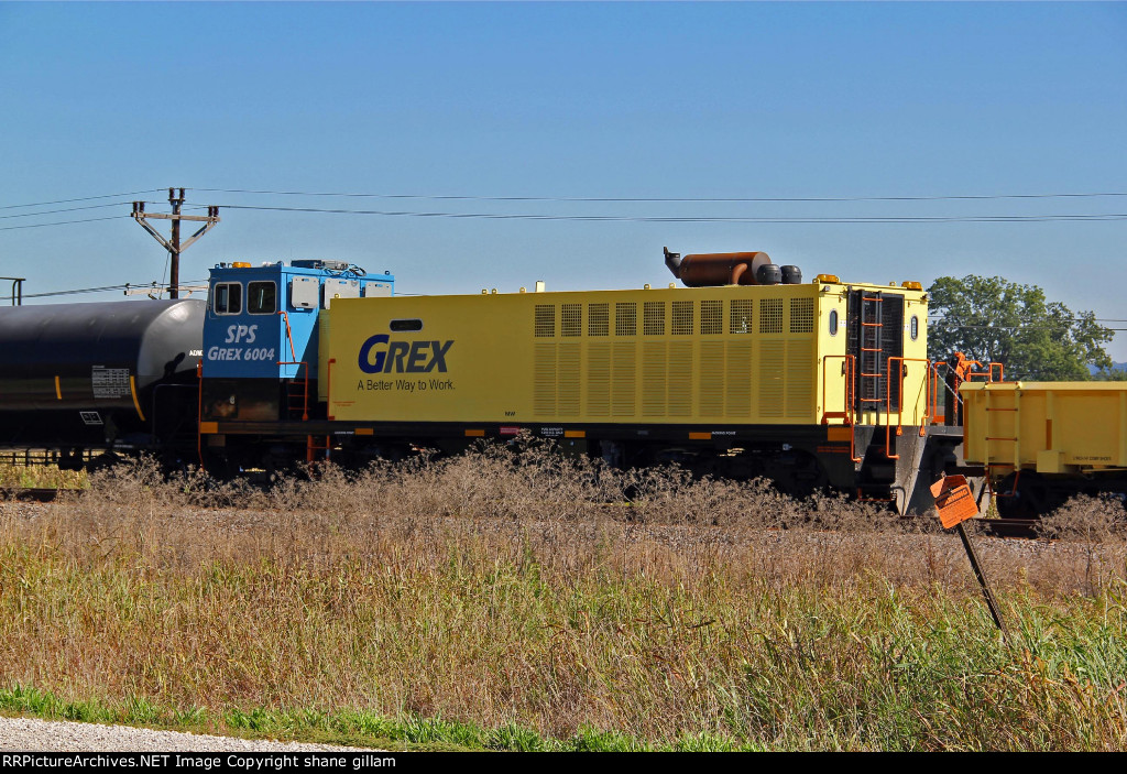 GREX 6004 is apart of this freight train in elsberry mo.